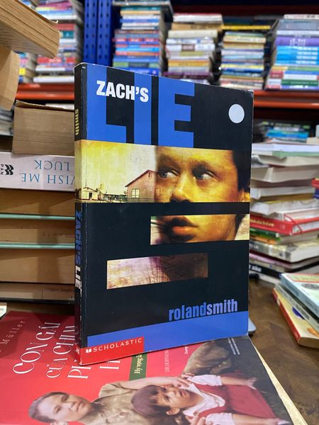 Zach's Lie - Roland Smith – Momo Bookstore