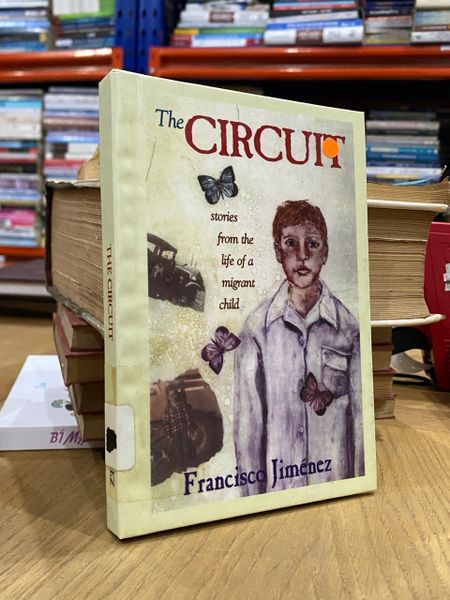 The Circuit - Francisco Jimenez – Momo Bookstore