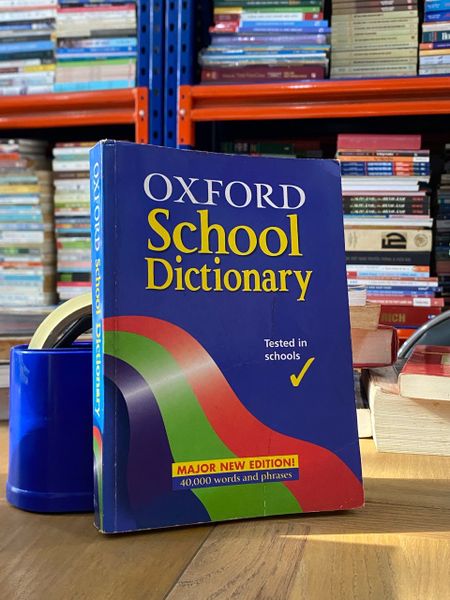 Oxford School Dictionary – Momo Bookstore