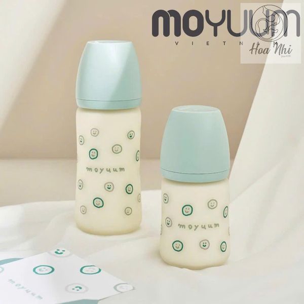 Bình Sữa Moyuum Thủy Tinh Tráng Silicon Họa Tiết - 240 ml – Mẹ và Bé Hoa Nhi An Đông