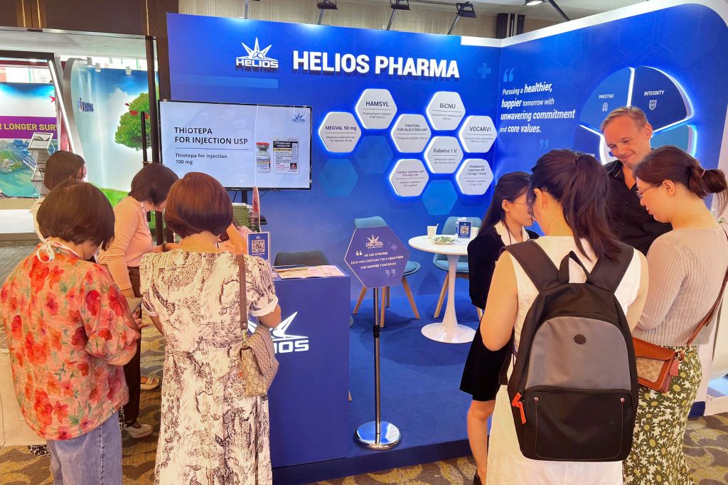 HELIOS PHARMA HÂN HẠNH LÀ ĐỒNG TÀI TRỢ CỦA HỘI NGHỊ TRUYỀN MÁU HUYẾT H ...
