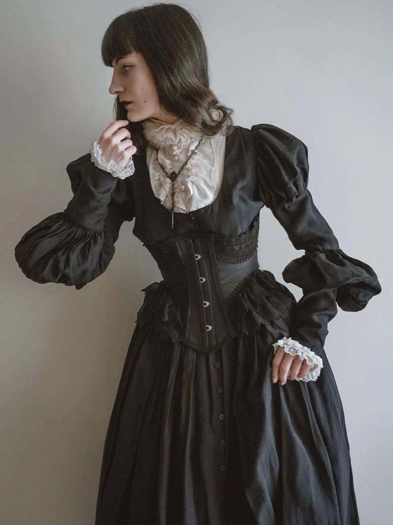 Gothic style là gì? 20 Cách phối đồ phong cách Gothic siêu ngầu