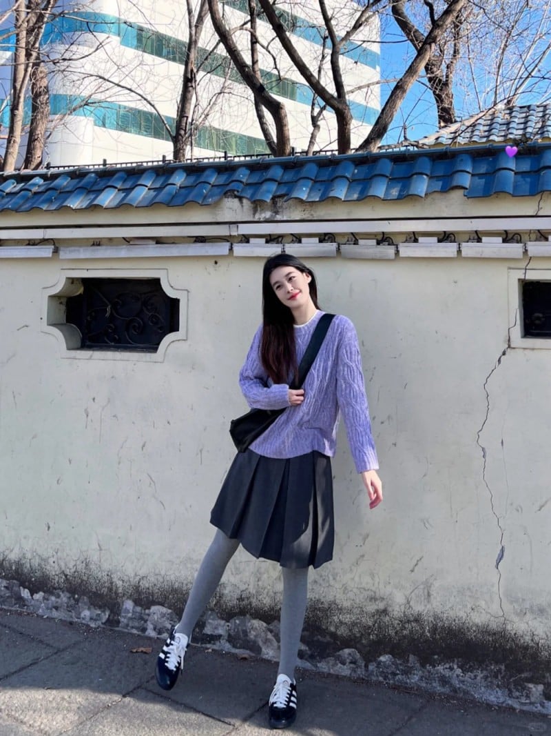 Mách nước 12+ cách phối đồ với màu tím siêu xinh cho nàng