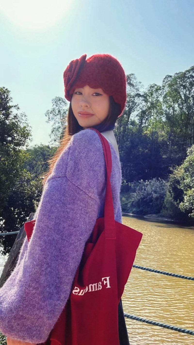 Mách nước 12+ cách phối đồ với màu tím siêu xinh cho nàng