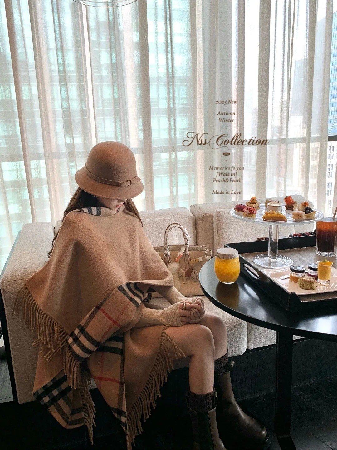 20+ cách tạo dáng chụp ảnh với khăn choàng cực sang chảnh và thu hút