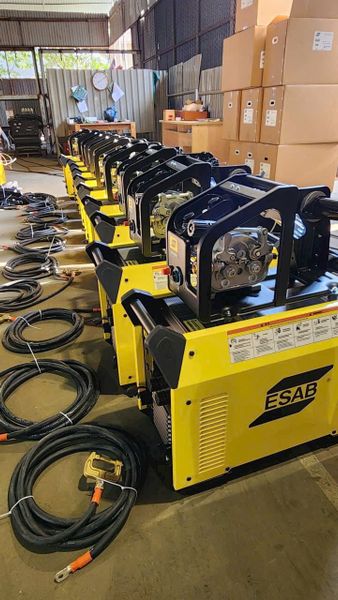 AMCOTECH Bàn giao máy hàn Fabricator 510A - ESAB - Thụy Điển