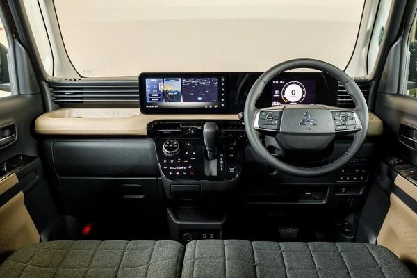 MITSUBISHI DELICA MINI: NHỎ NHẮN NHƯNG TRẦN CAO, ĐỦ 4 CỬA, GIÁ TỪ 347 ...