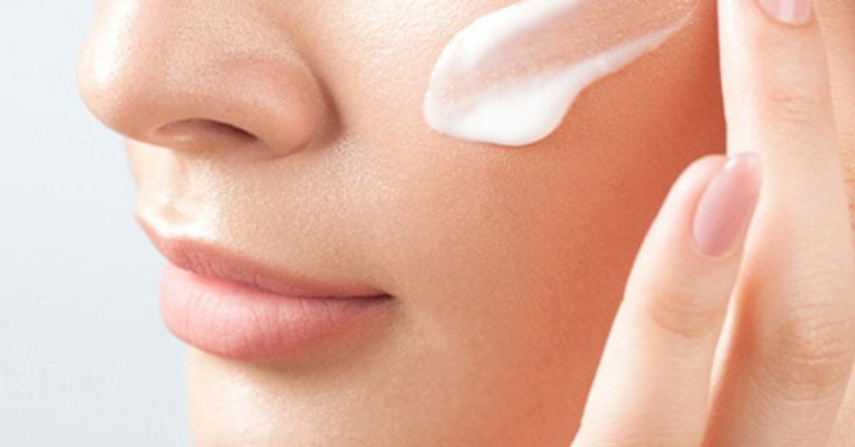 Xài 2 loại kem dưỡng da có sao không? Cần lưu ý gì