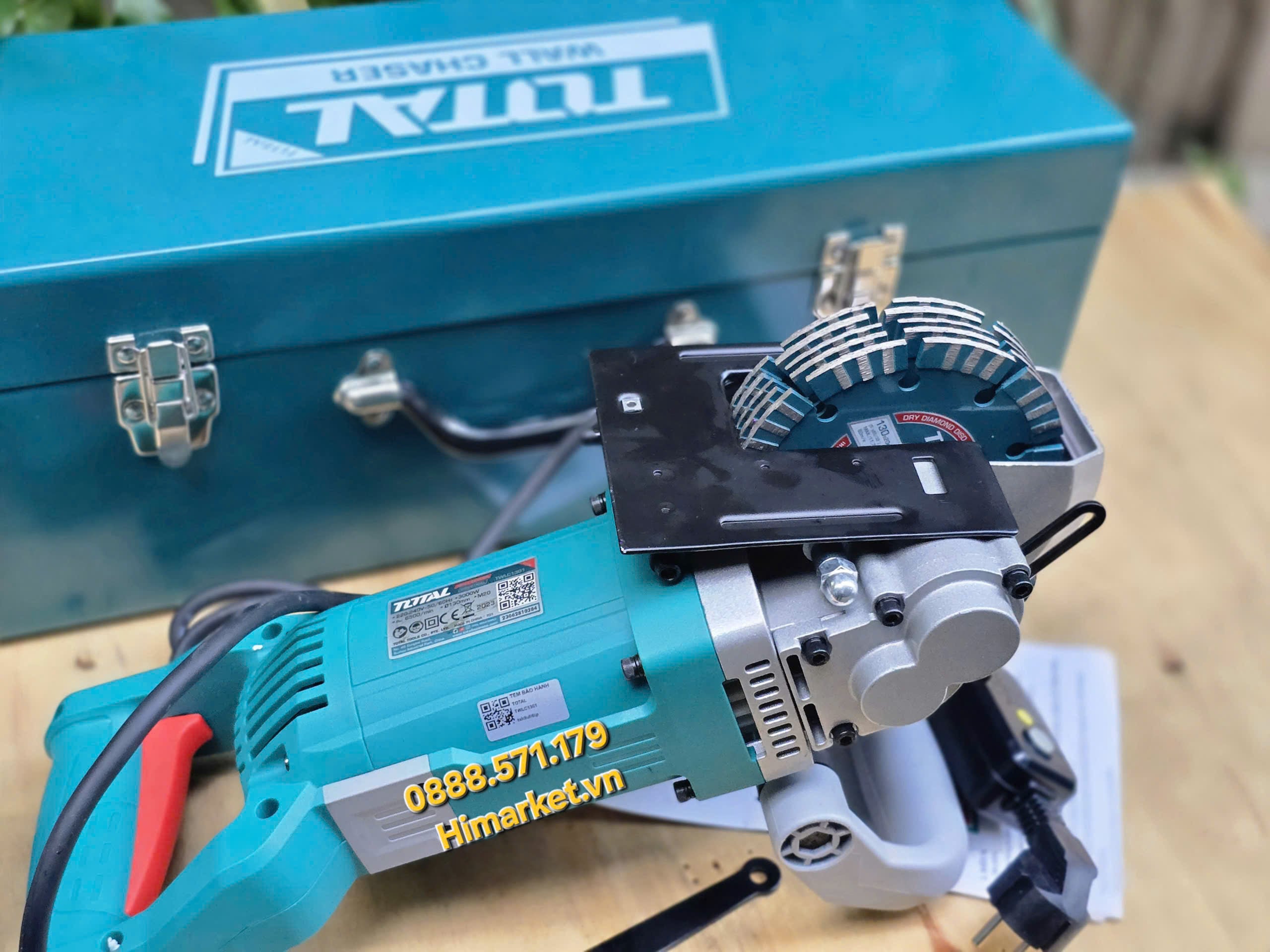 Máy Cắt Rãnh Tường 3000W Total TWLC1301 - Himarket.vn