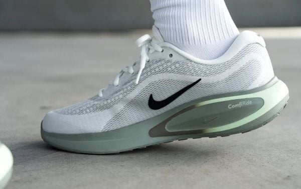 Những mẫu giày Nike nữ đẹp nhất 2025