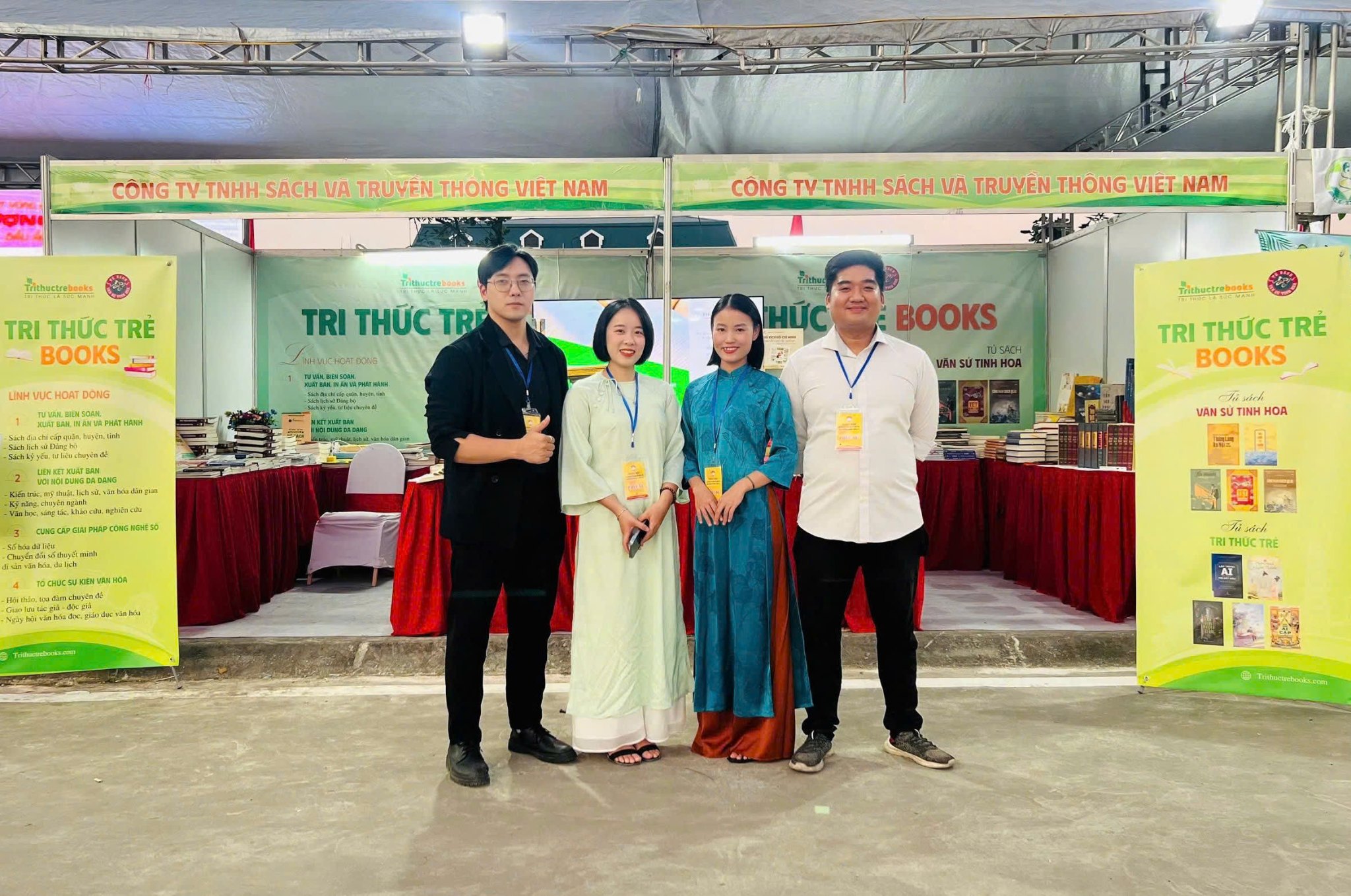 TRI THỨC TRẺ BOOKS ĐỒNG HÀNH CÙNG NGÀY HỘI ĐẠI ĐOÀN KẾT TOÀN DÂN TỘC ...