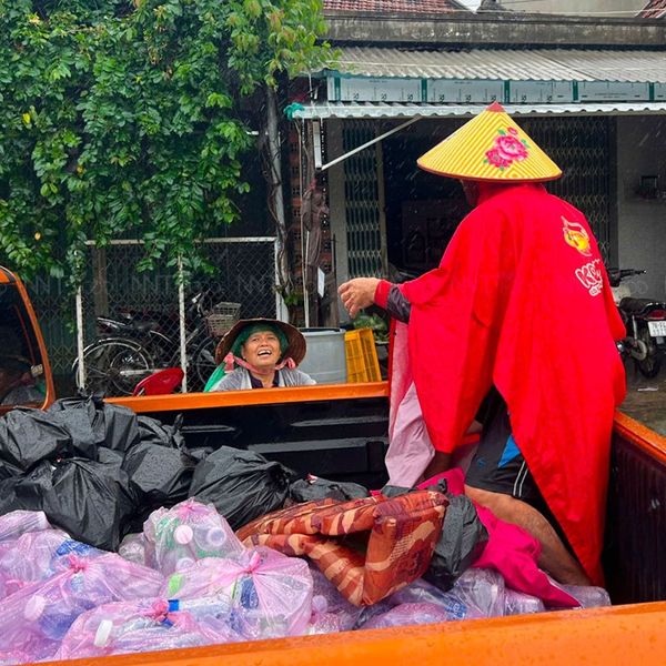 NNT Food chung tay hướng về đồng bào vùng lũ – NNT FOOD