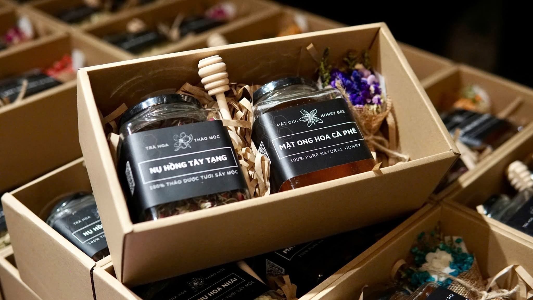 Chạm - Memories Box - Cửa hàng quà tặng