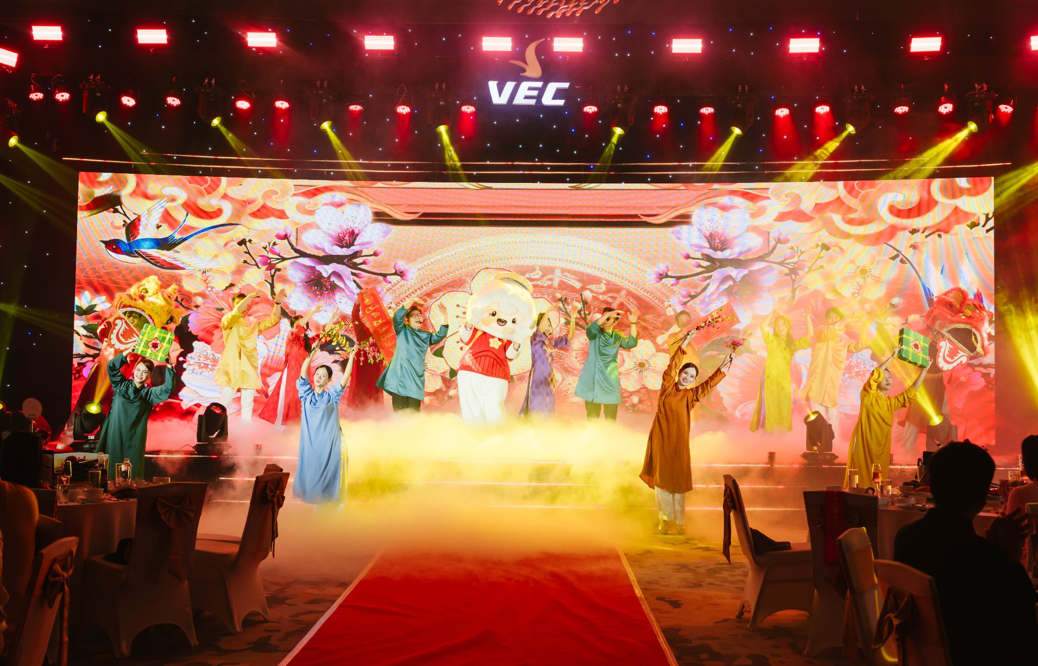 Year End Party VEC 2025 – Hợp Lực Tăng Tốc – Toàn Cầu Event