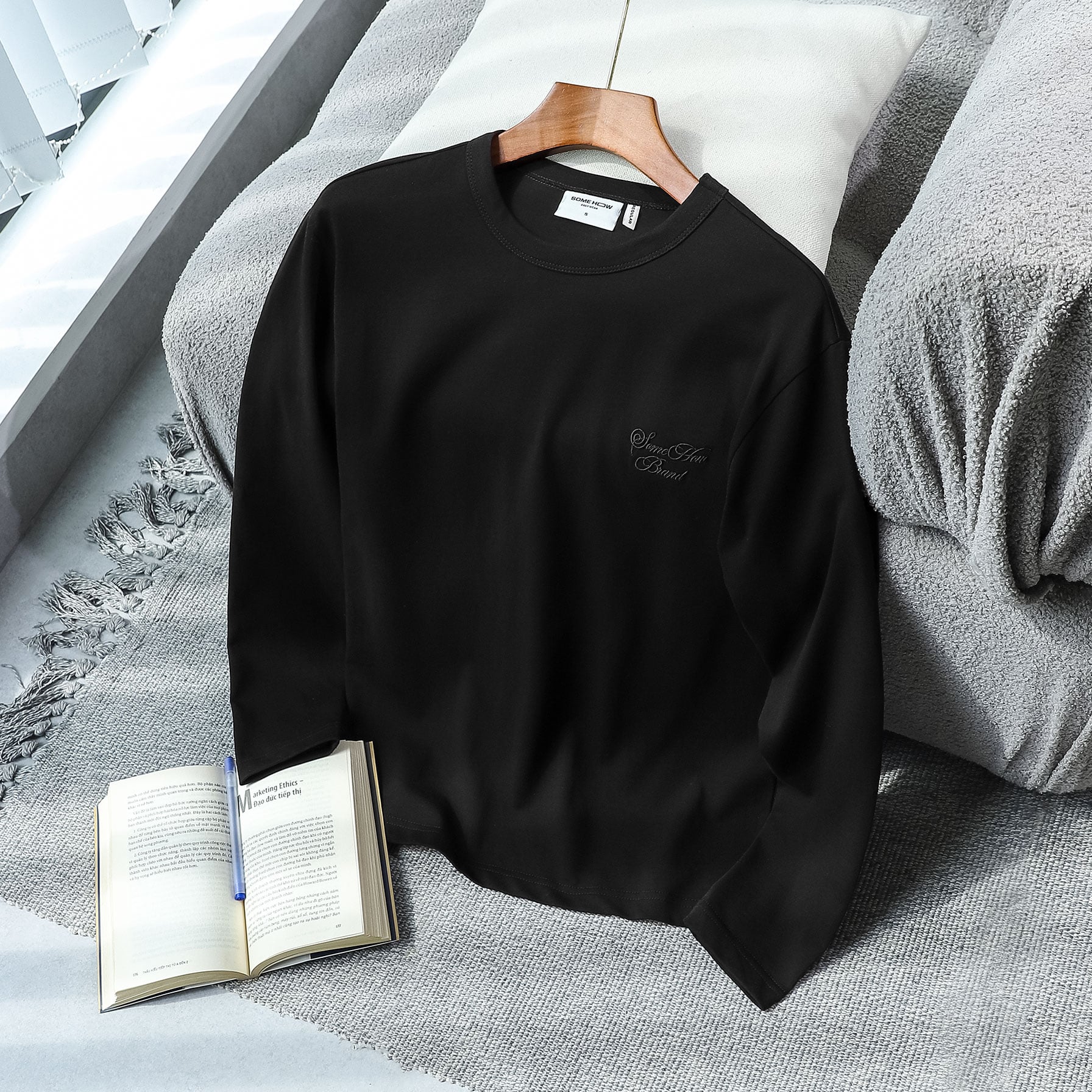 Áo Thun Tay Dài Regular SomeHow Brand