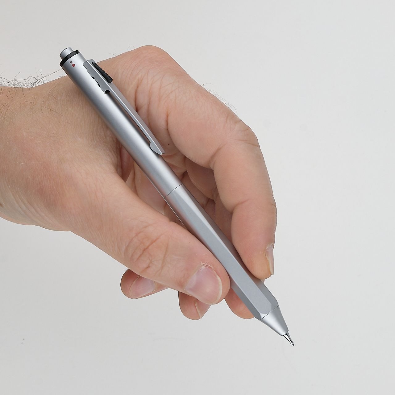 Bút bấm đa năng Ohto MS02 3-in-1 – Taipoz