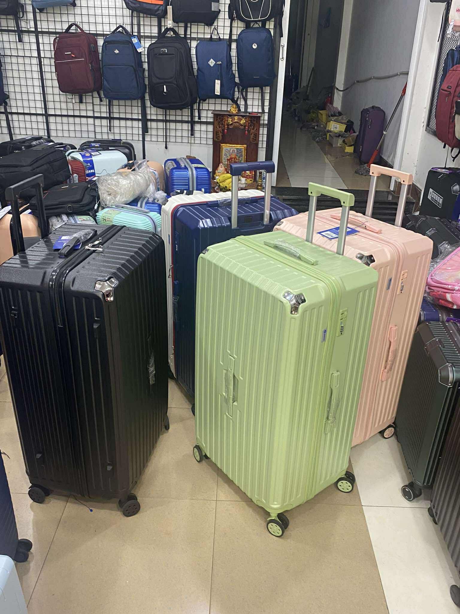 Vali Khổng Lồ Size 32 Chứa 40kg Màu Đen – Balo Chính Hãng