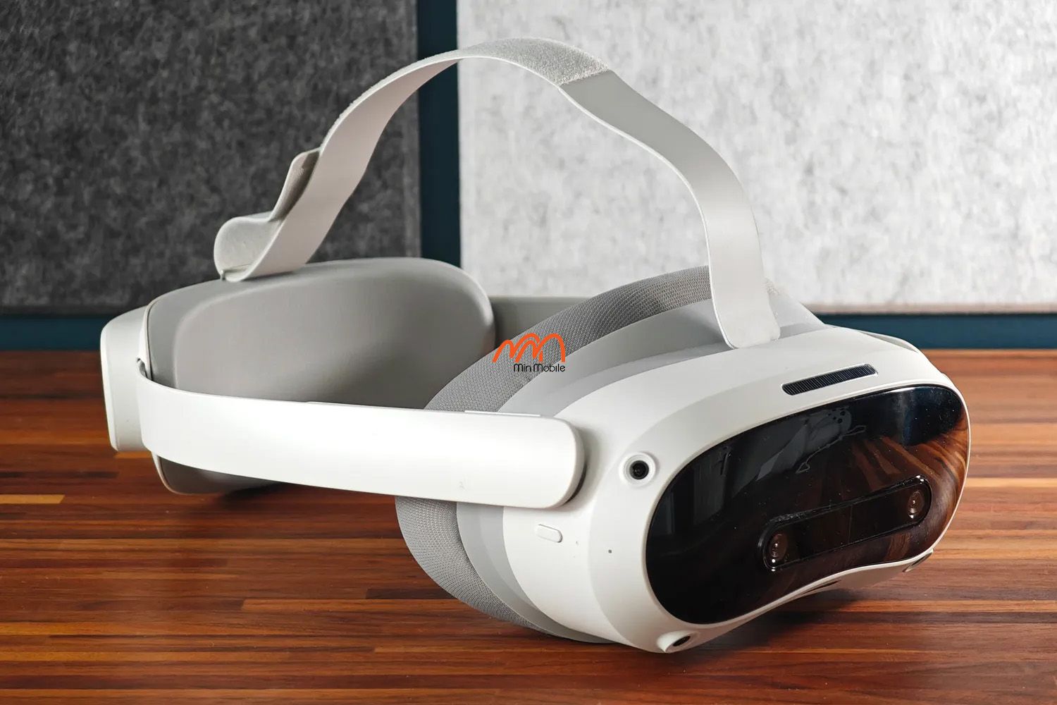 Thay pin PICO 4 Ultra – Min Mobile