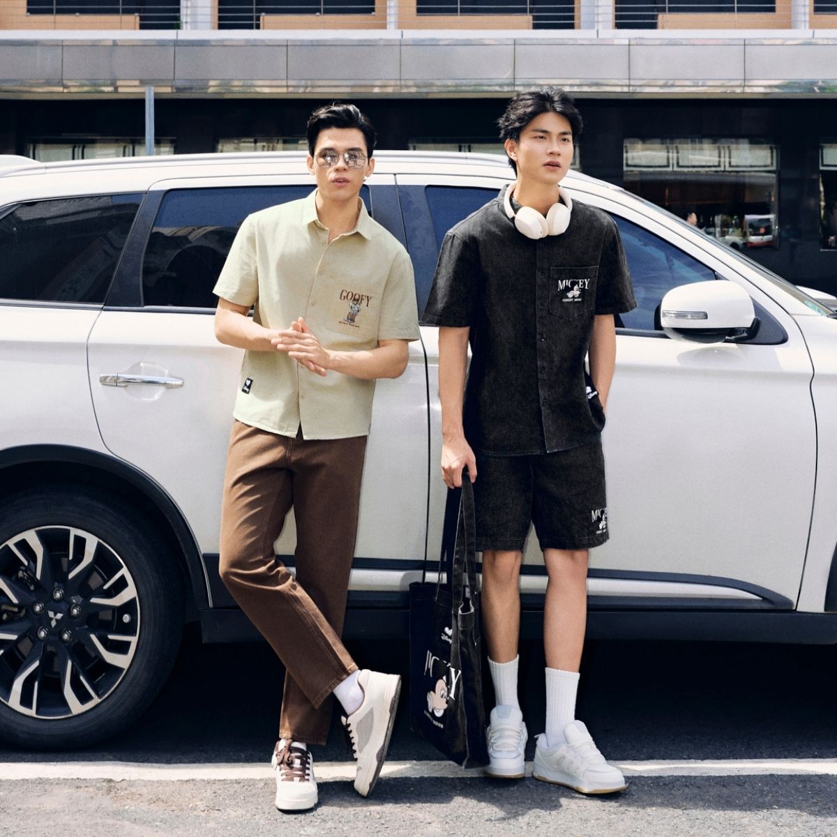 Áo Sơ Mi Nam Tay Ngắn Disney Grey Beat Form Boxy