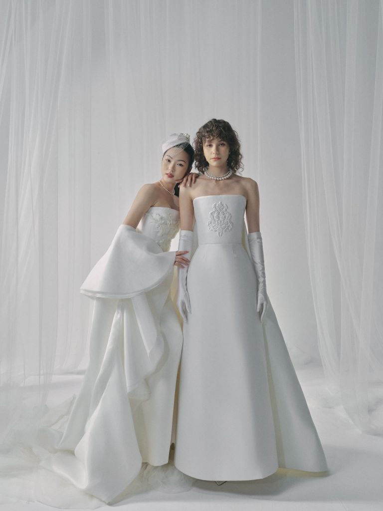 NO.1 KHANH - VPCL-775 PREMIUM A-LINE OFFWHITE CLASSIC STRAPLESS SWEEP ...