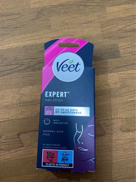 [RÁCH VỎ] Tẩy lông ria mép, da thường Veet Expert Cold Wax Strips Norm