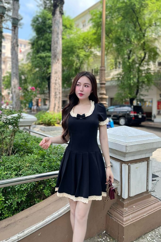 Đầm peplum xếp ly phối ren dáng mini