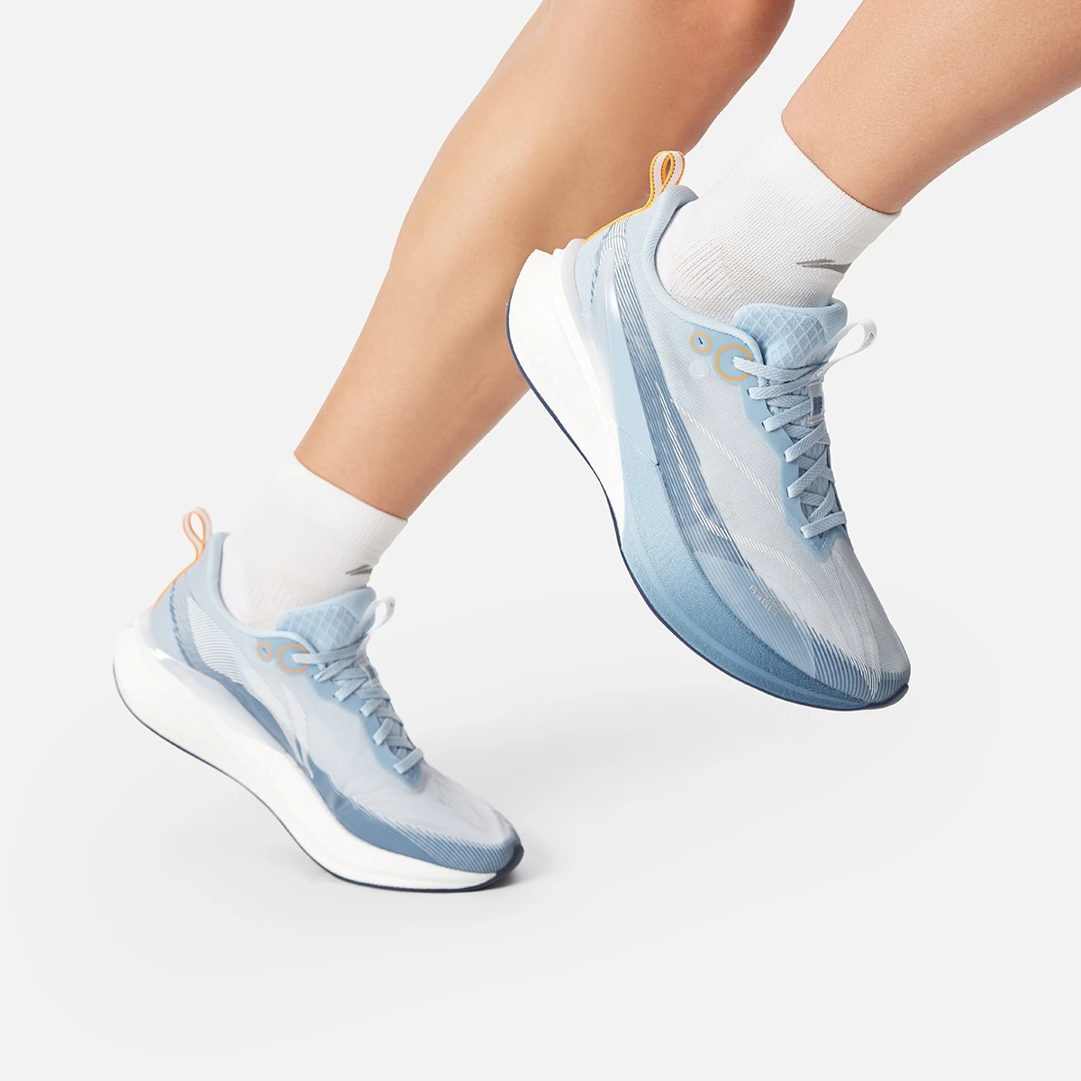 Giày chạy bộ Nam Li-Ning Chitu 8 Pro ARPV003-15V – Li-Ning Việt Nam