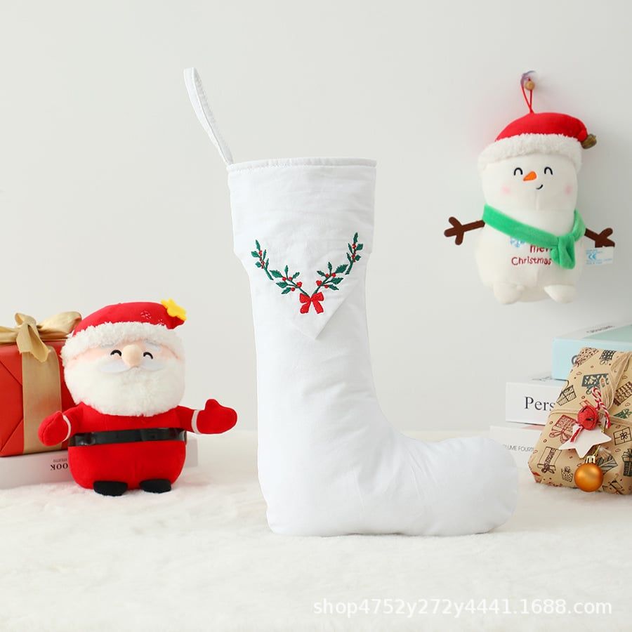 Tất Thêu Treo Trang Trí Giáng Sinh – A Little Leaf