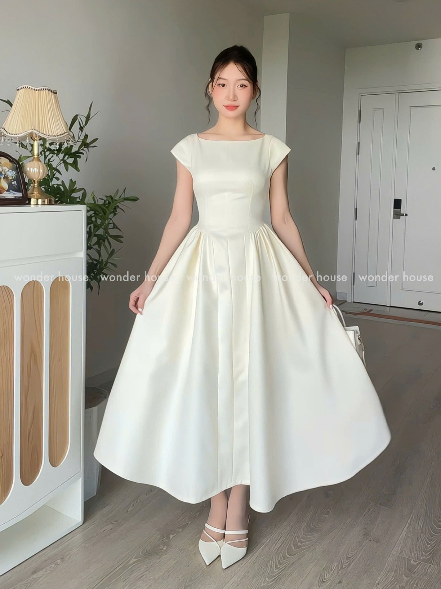 Mona Dress – Wonder House