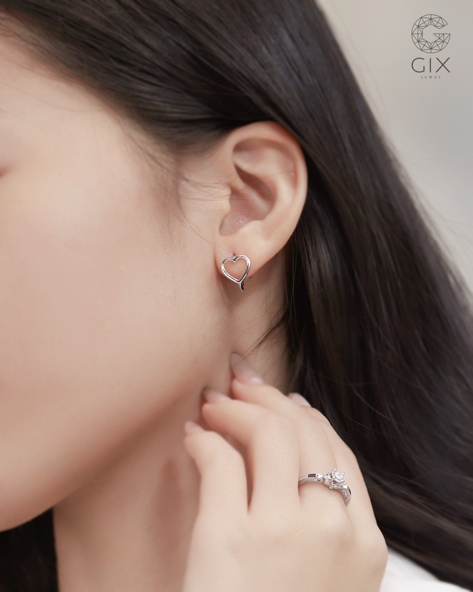 Bông Tai Khoen Tròn Vàng Tây & Bạc Hình Trái Tim - Heartful Loop | Gix – GIX JEWEL