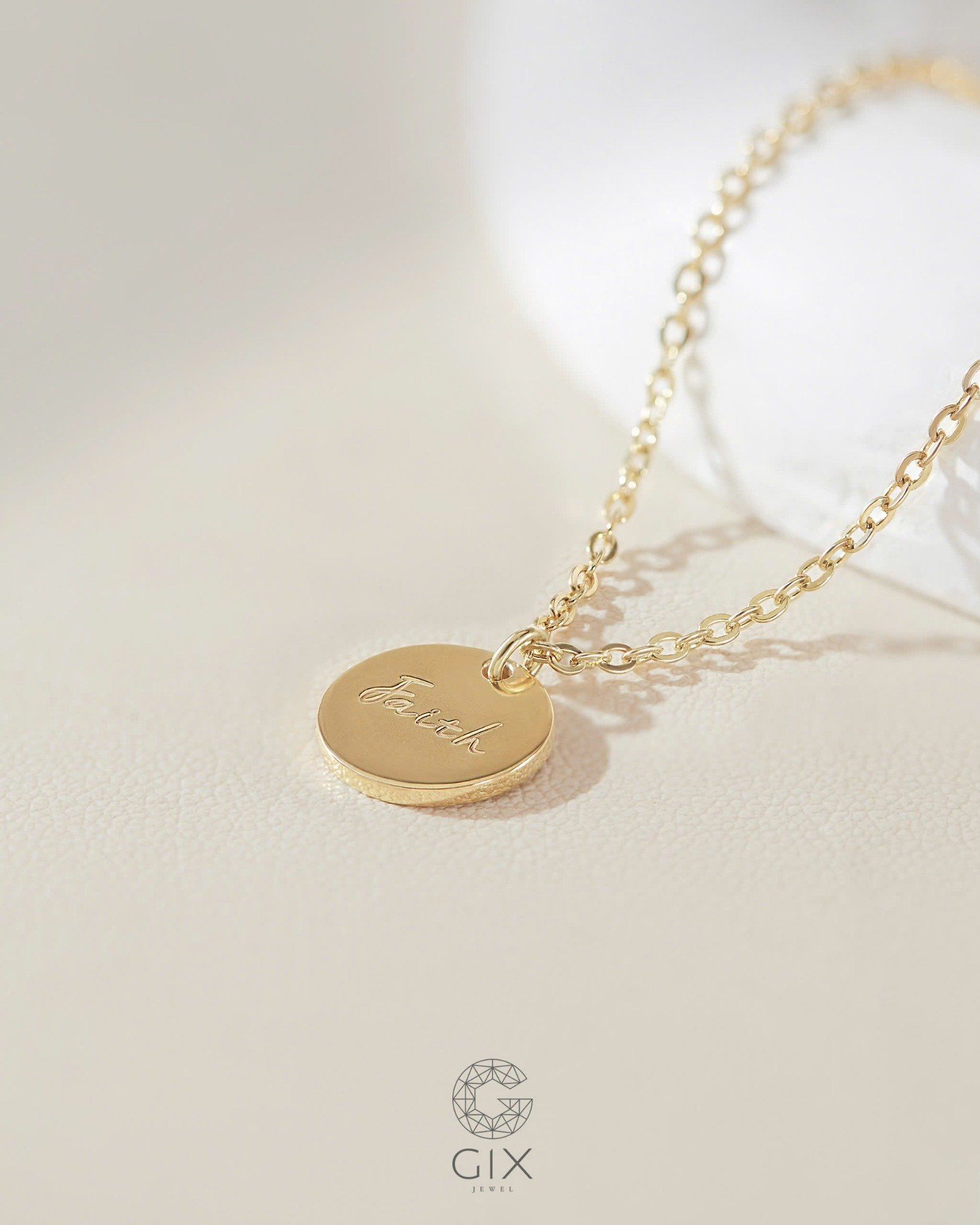 Dây chuyền bạc mạ vàng hình tròn đồng xu khắc chữ - Faith Disc | Gix ...