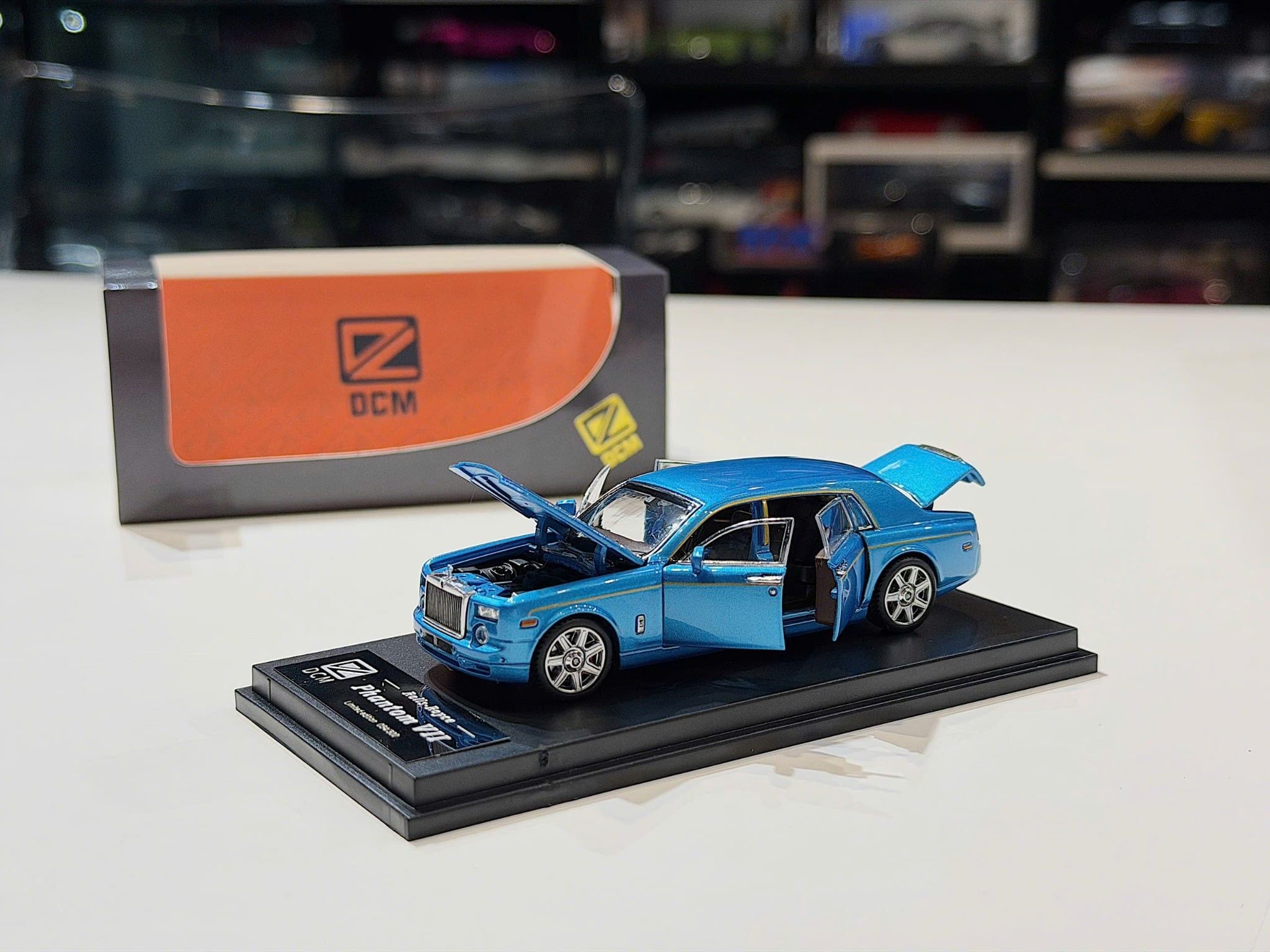 XE MÔ HÌNH ROLLS ROYCE PHANTOM BLUE,TỶ LỆ 1/64 DCM – Mô Hình Tĩnh Việt Nam