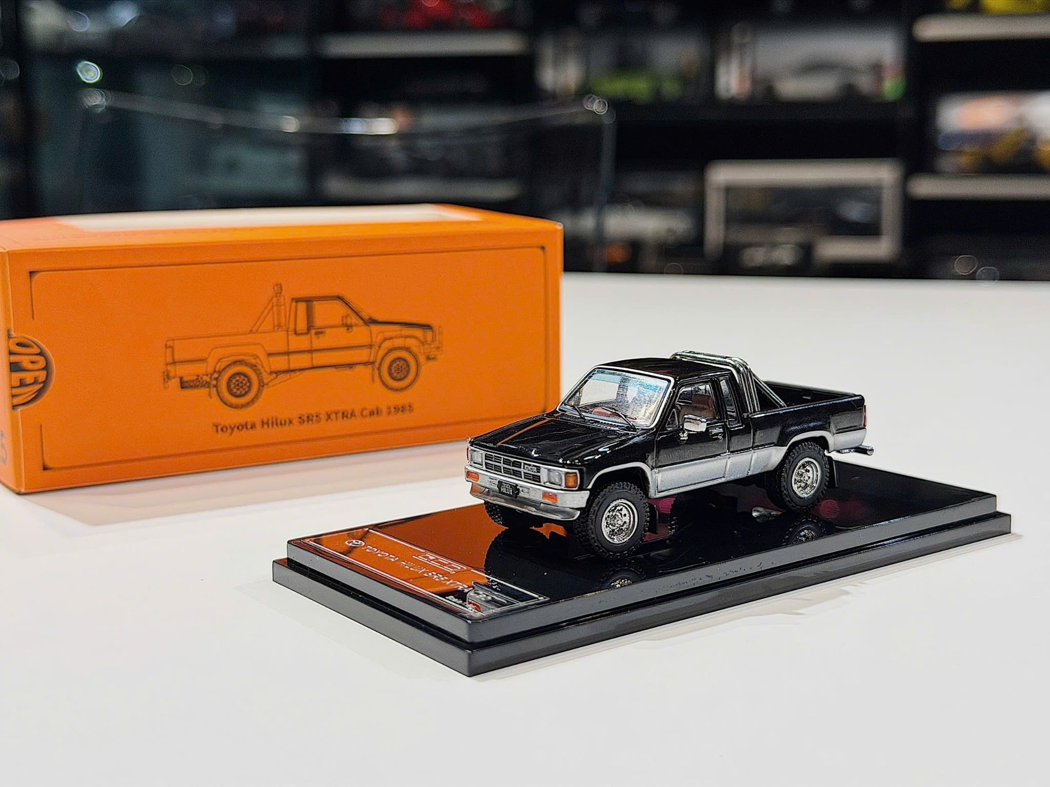 XE MÔ HÌNH TOYOTA HILUX SR5 XTRA CAB 1985,TỶ LỆ 1/64 GCD – Mô Hình Tĩnh ...