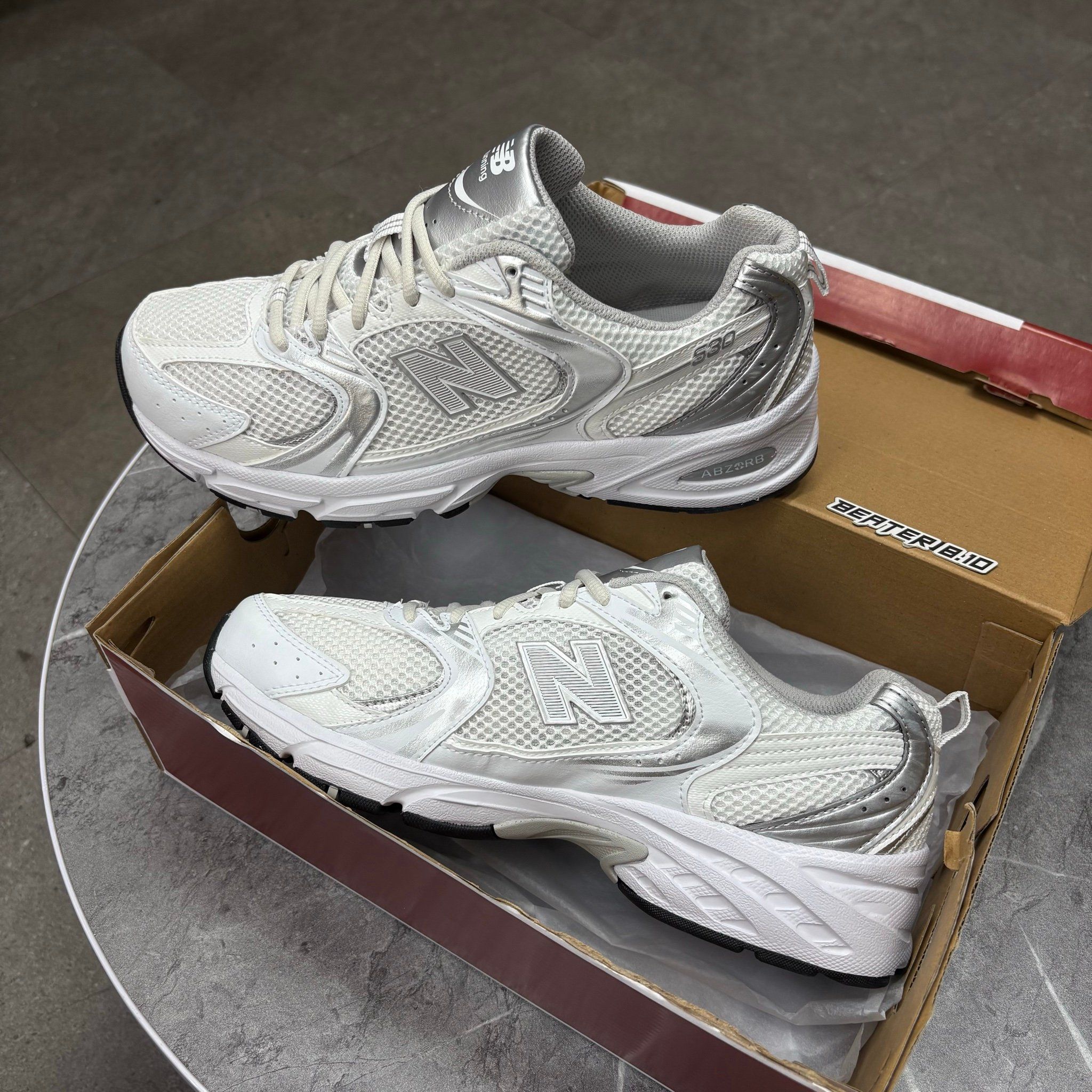 NEW BALANCE 530 ALL - Beater 8.10