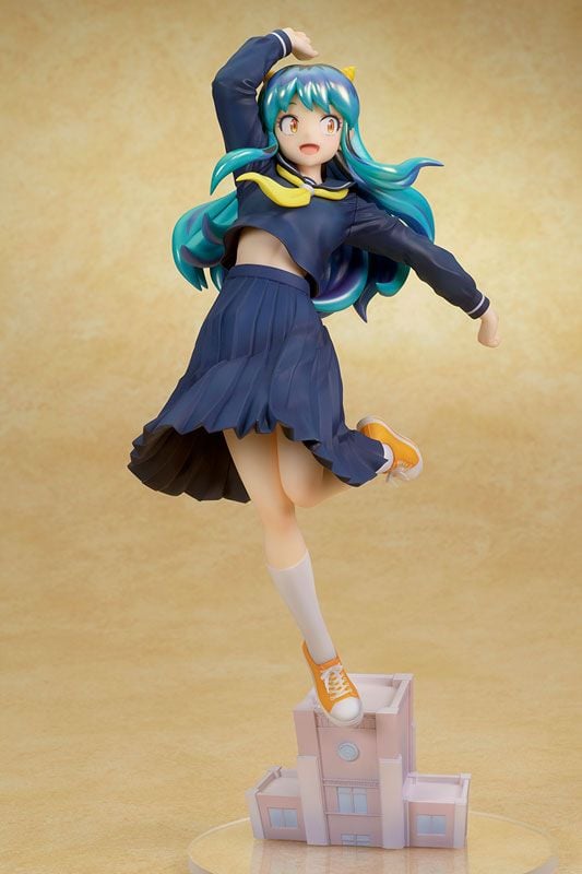 1/7 Lum Uniform Ver. - Urusei Yatsura | QuesQ Figure - JH Figure