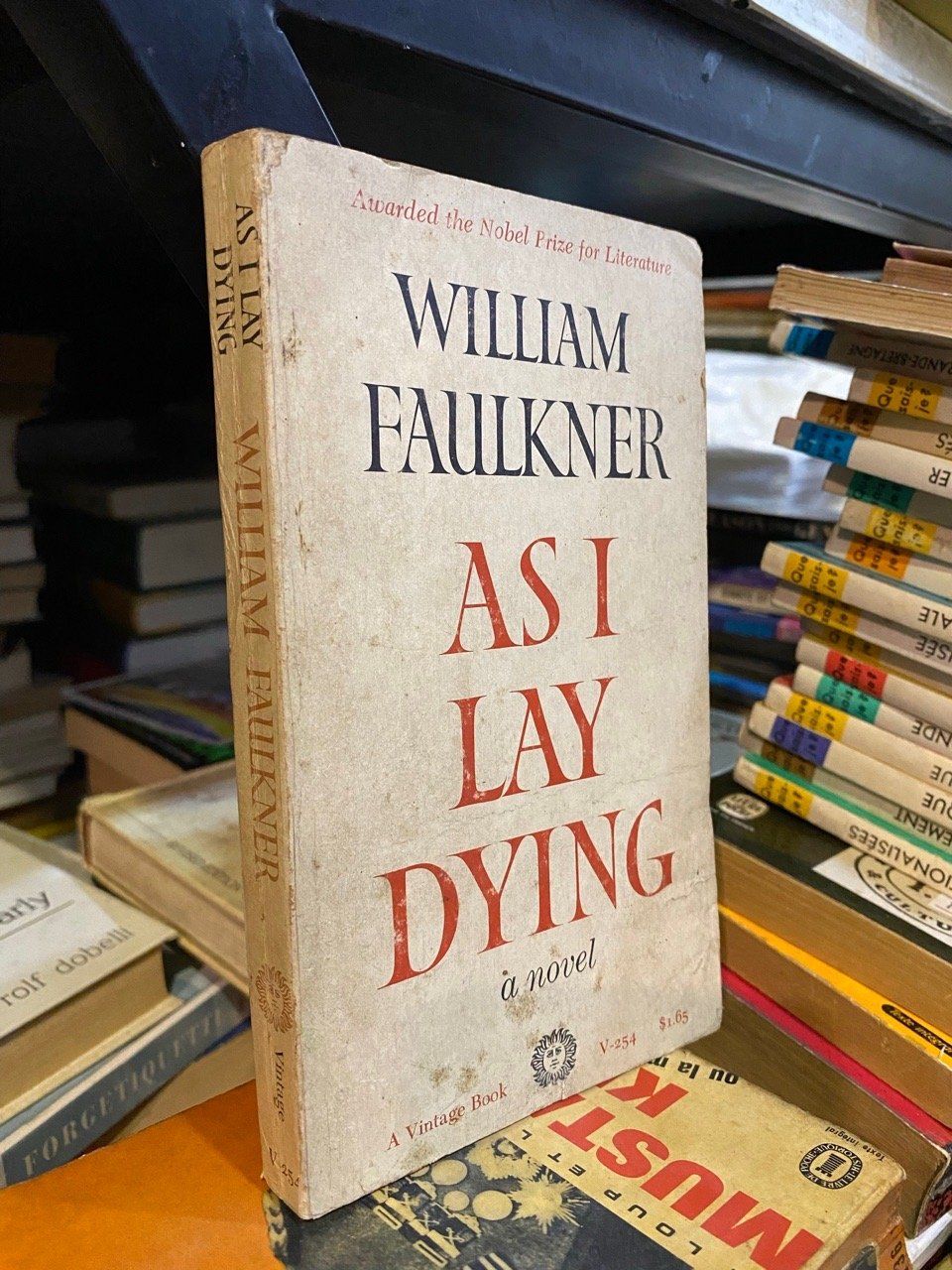 As i lay dying - William Faulkner – Momo Bookstore