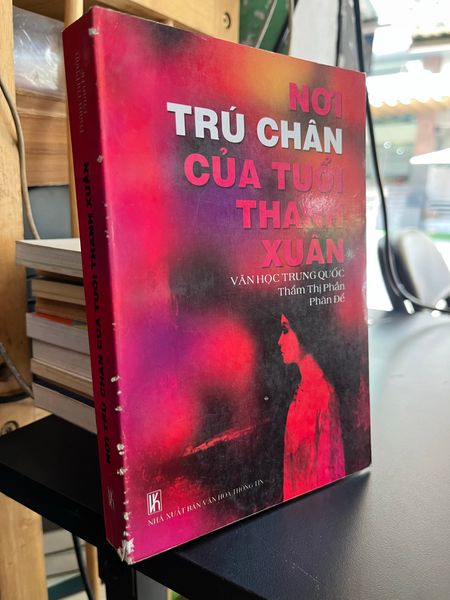 Nơi trú chân của tuổi thanh xuân - Thẩm Thị Phần, Phàn Để – Momo Bookstore