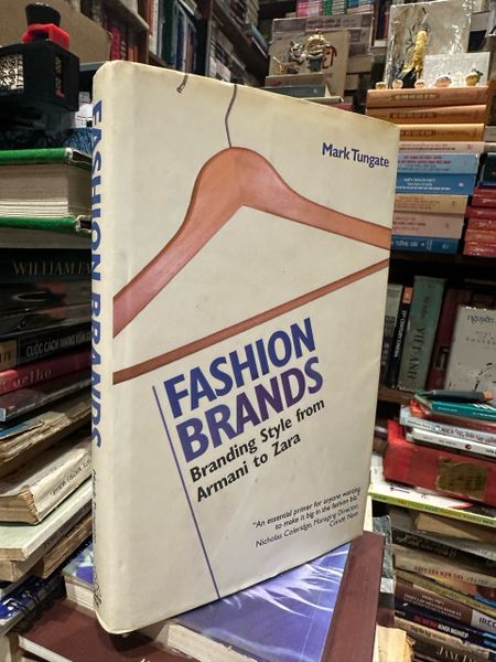 Fashion Brands - Mark Tungate – Momo Bookstore