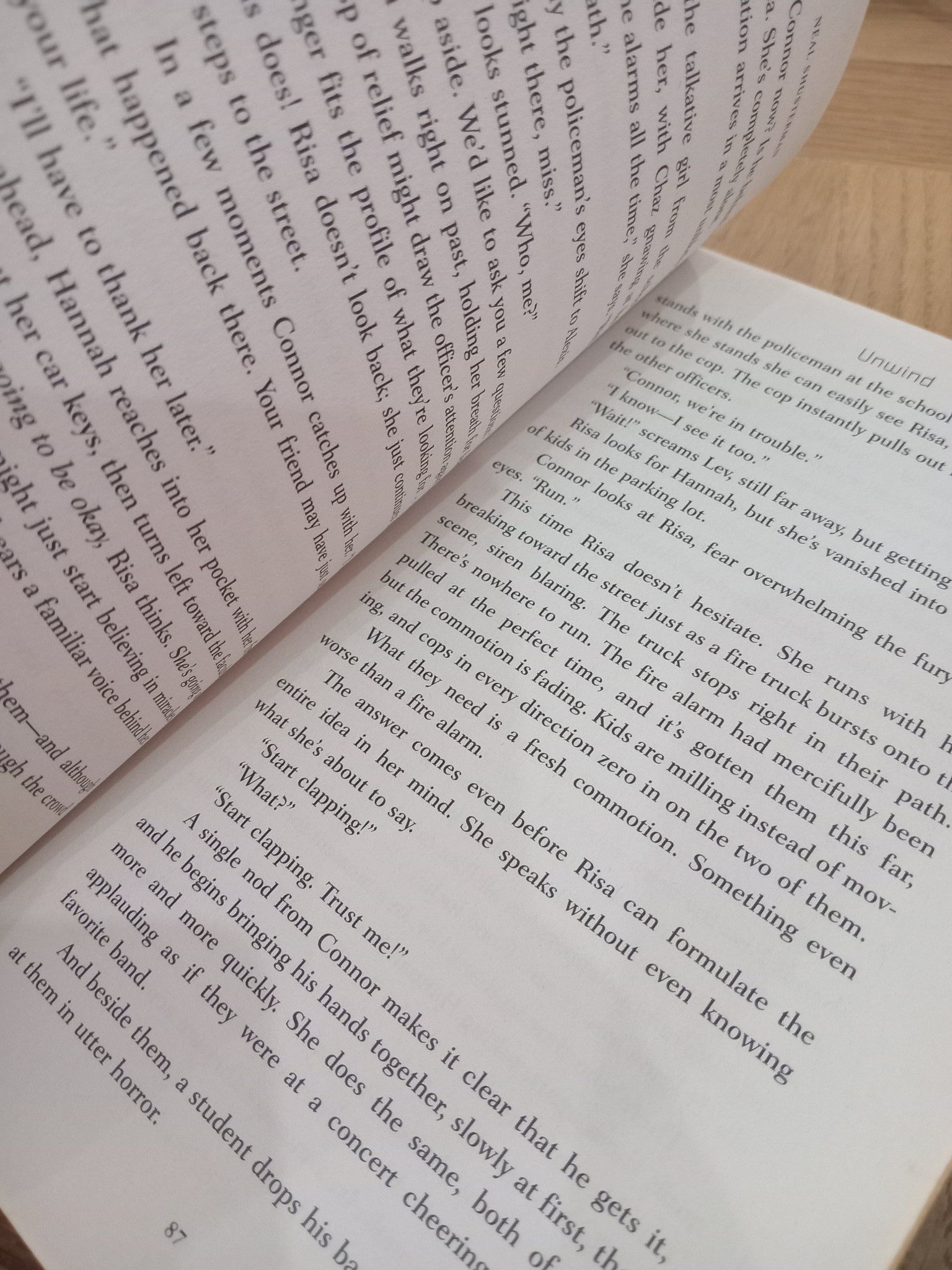 Unwind - Neal Shusterman – Momo Bookstore