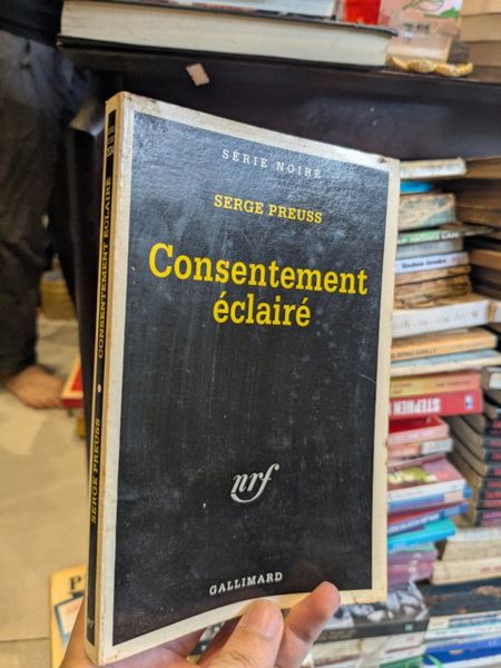Momo Bookstore