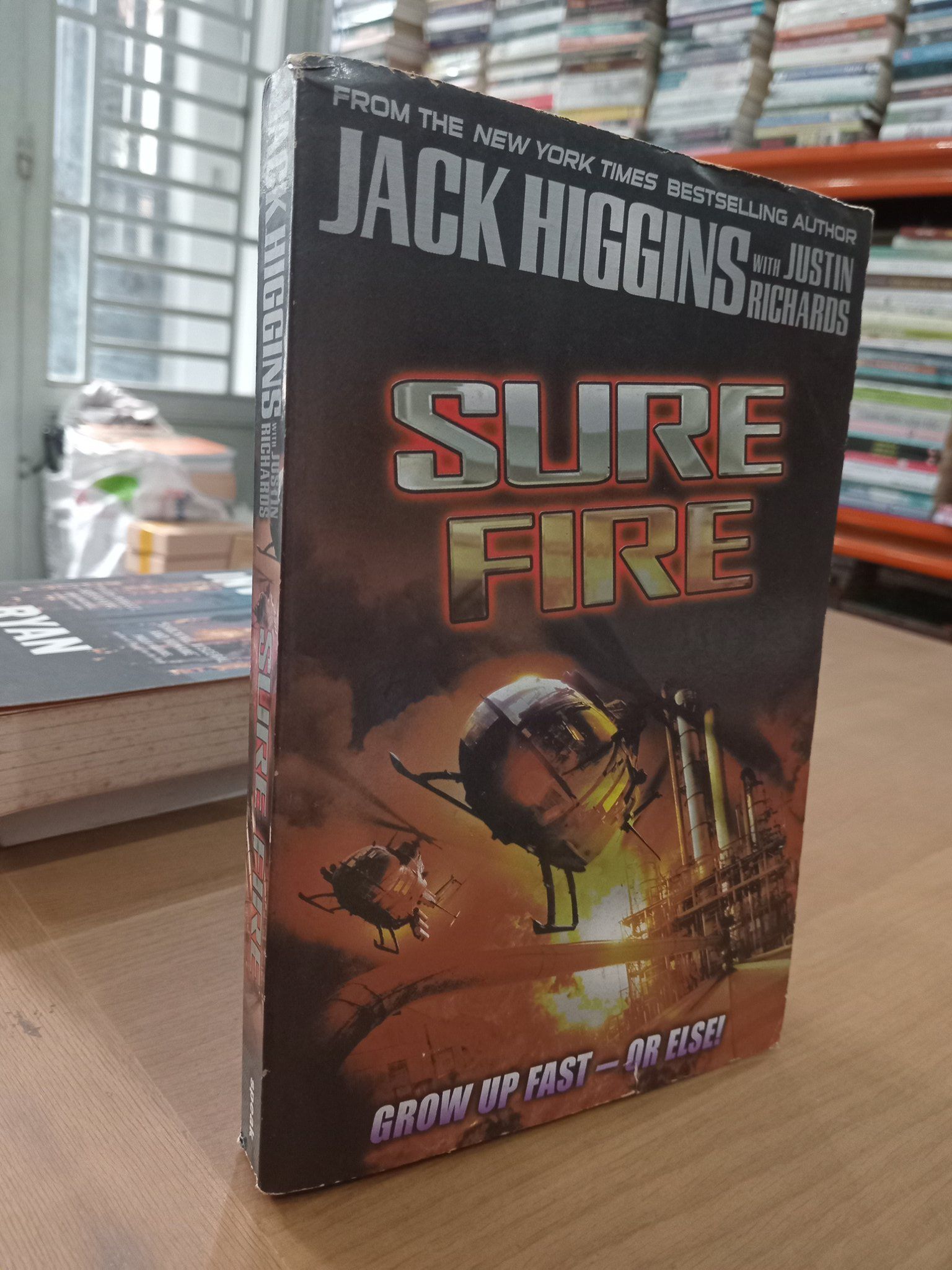 Sure fire - Jack Higgins with Justin Richards – Momo Bookstore