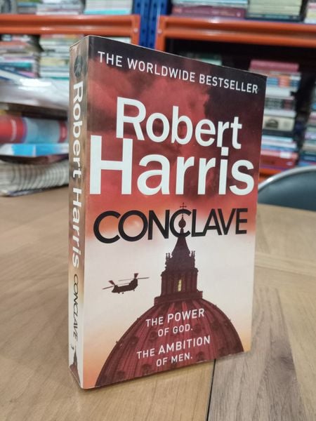 Conclave - Robert Harris – Momo Bookstore