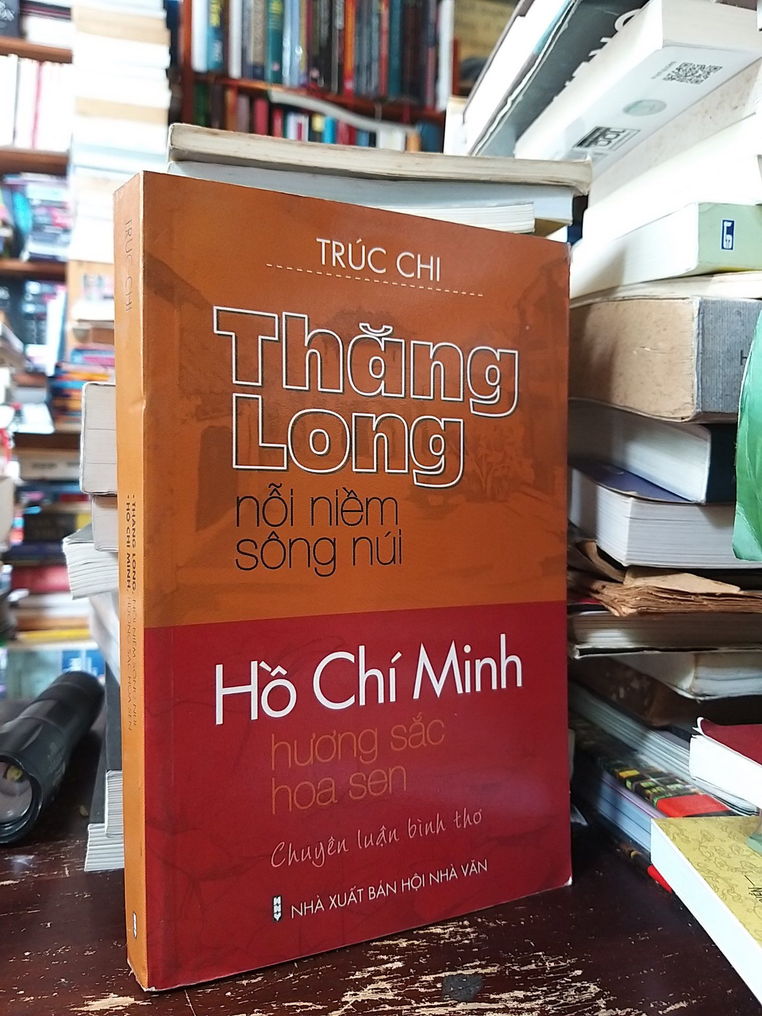 Thăng Long nỗi niềm sông núi Hồ Chí Minh hương sắc hoa sen - Trúc Chi ...