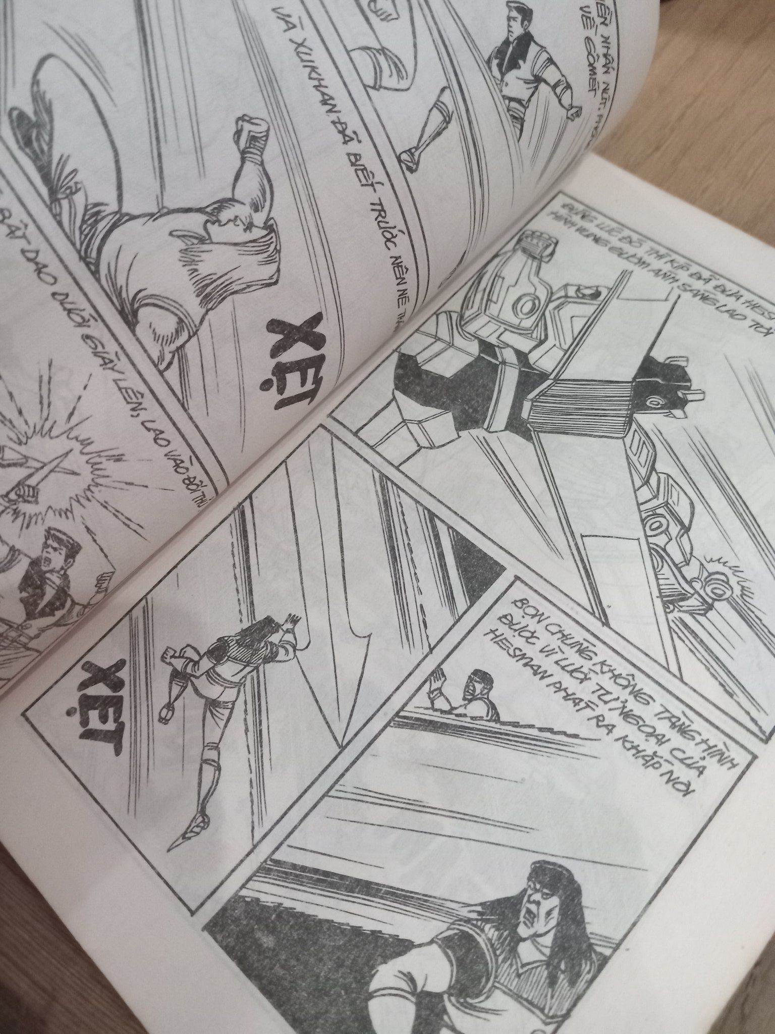 Dũng sĩ Hesman – Momo Bookstore