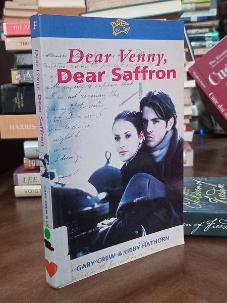 Dear Venny, Dear Saffron - Gary Crew, Libby Hathorn – Momo Bookstore