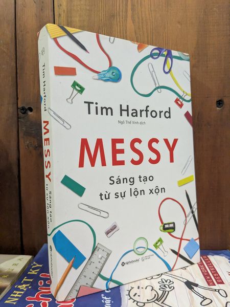 Messy - Sáng tạo từ sự lộn xộn - Tim Harford – Momo Bookstore