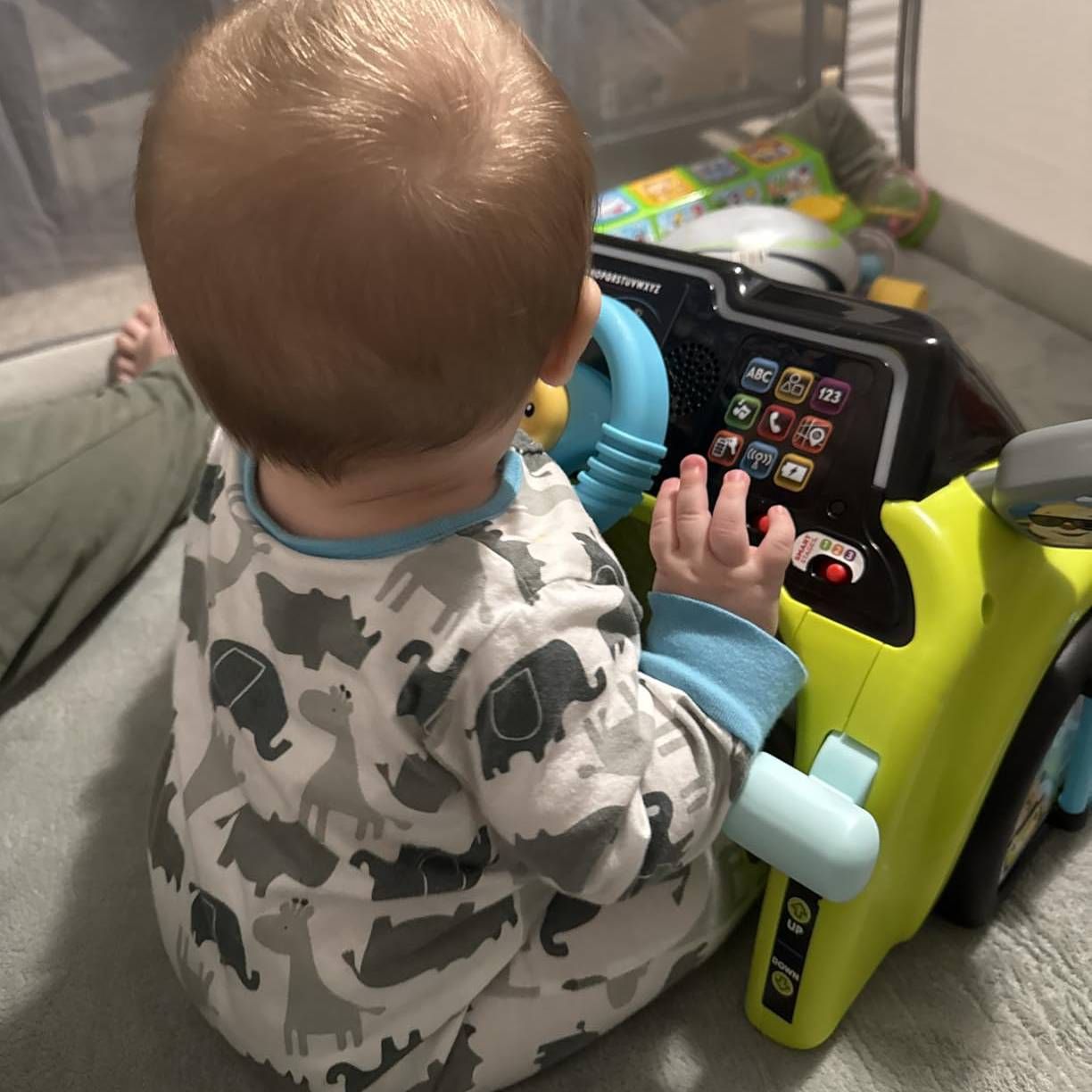 Đồ chơi JDY43 Fisher-Price Laugh & Learn Sit & Steer Driver – Đồ chơi ...