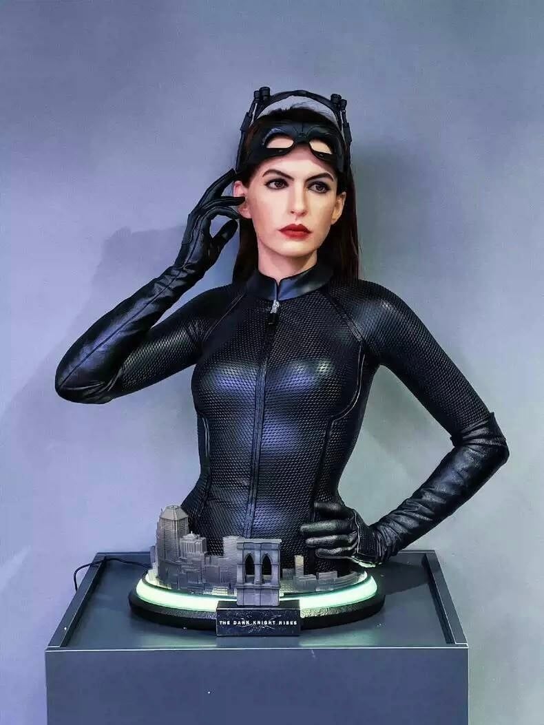 Catwoman Life-Size Bust - The Dark Knight Rises - Infinity Studio – NZ Toys