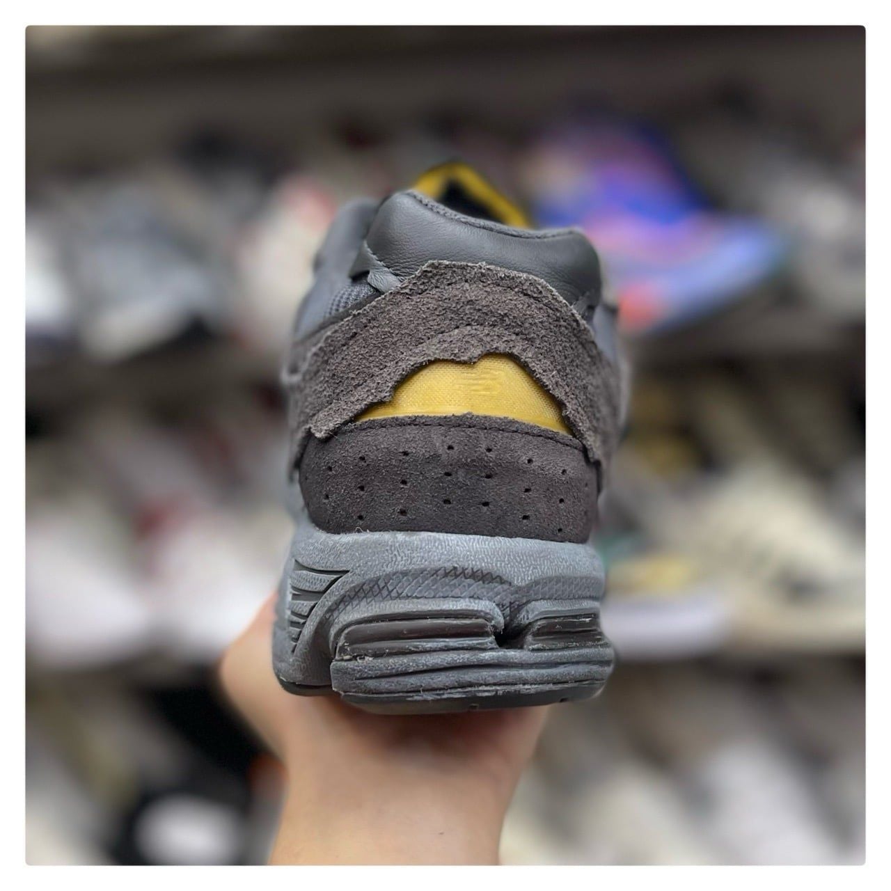 G2h New Balance 2002R 'Protection Pack - Phantom' - 45 - Giày Bám Bụi