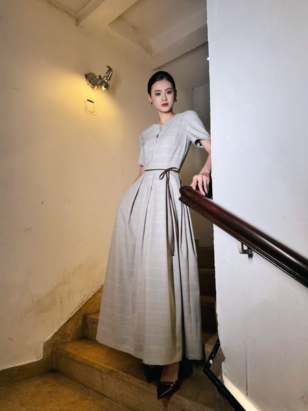 Đầm midi xòe Lê House PLY GREY ARUM